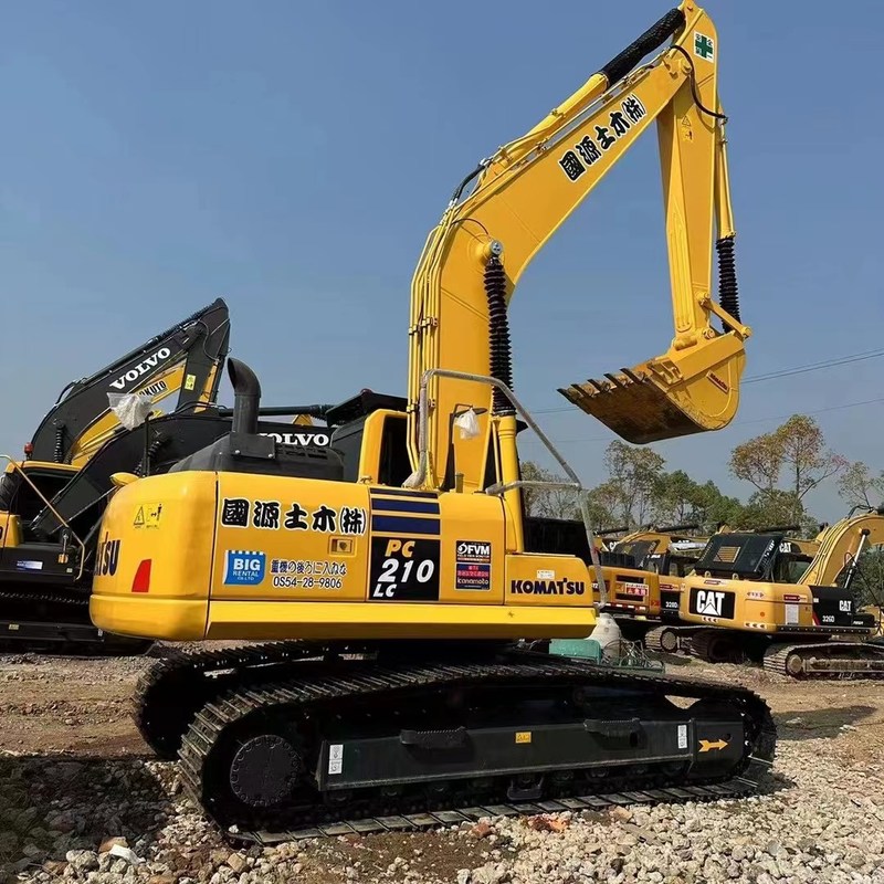 PC210 Used Komatsu Excavator 21 Ton With SAA6D107E-3 Engine