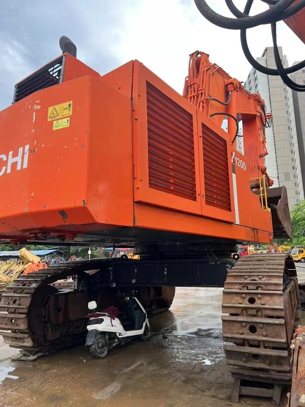 Used Hitachi excavator, imported from Japan, Hitachi 1200 excavator